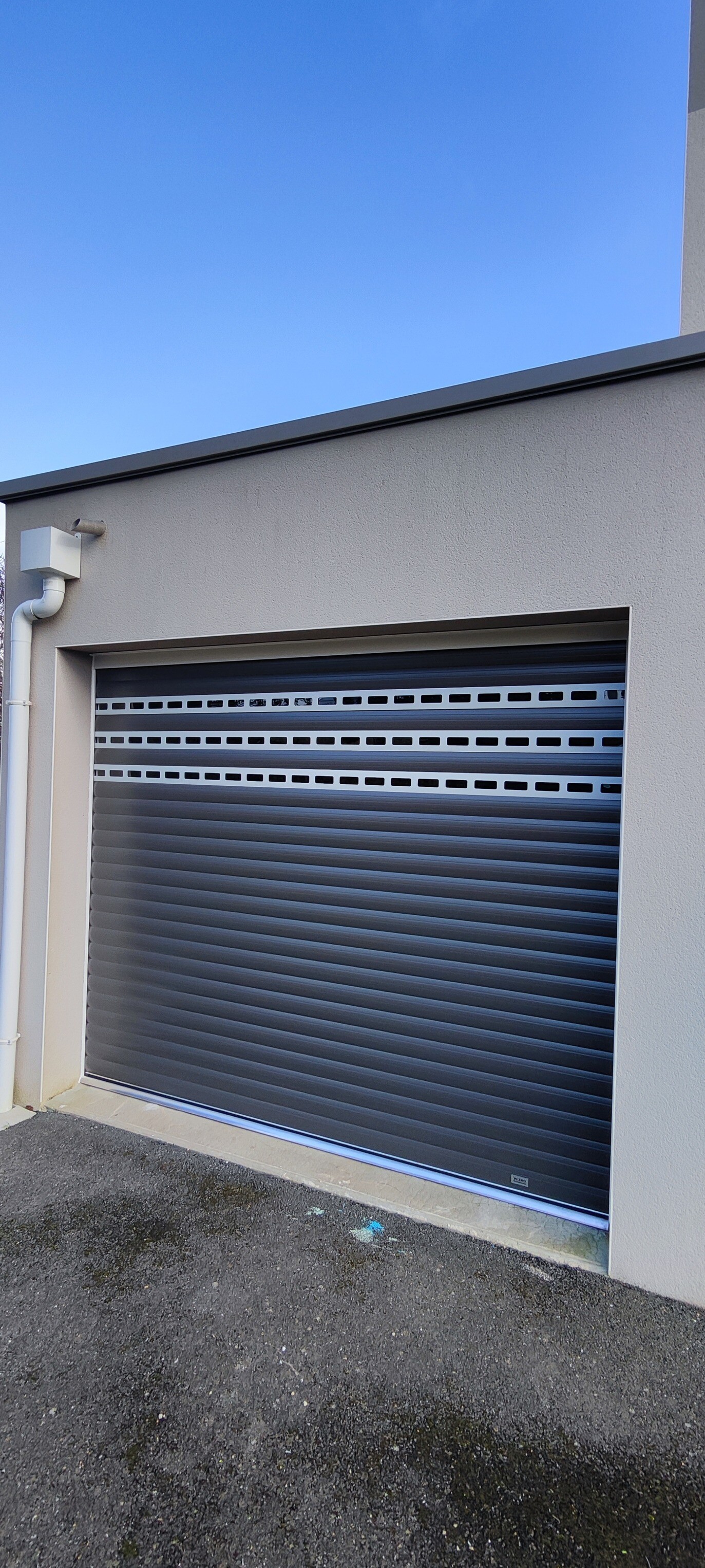 Porte de garage : vantaux et volet de garage